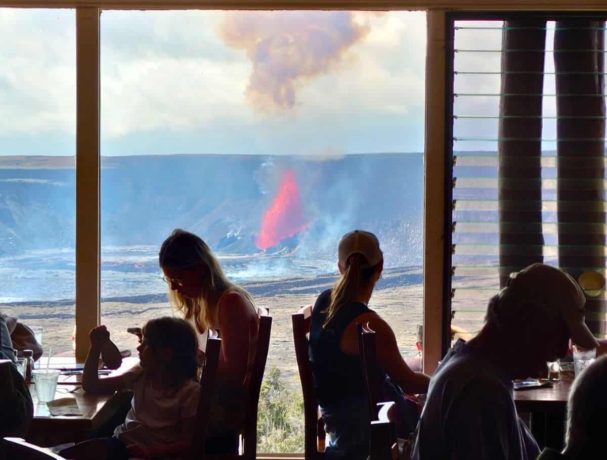 A Perfect 1 Day Itinerary at Hawaii Volcanoes National Park